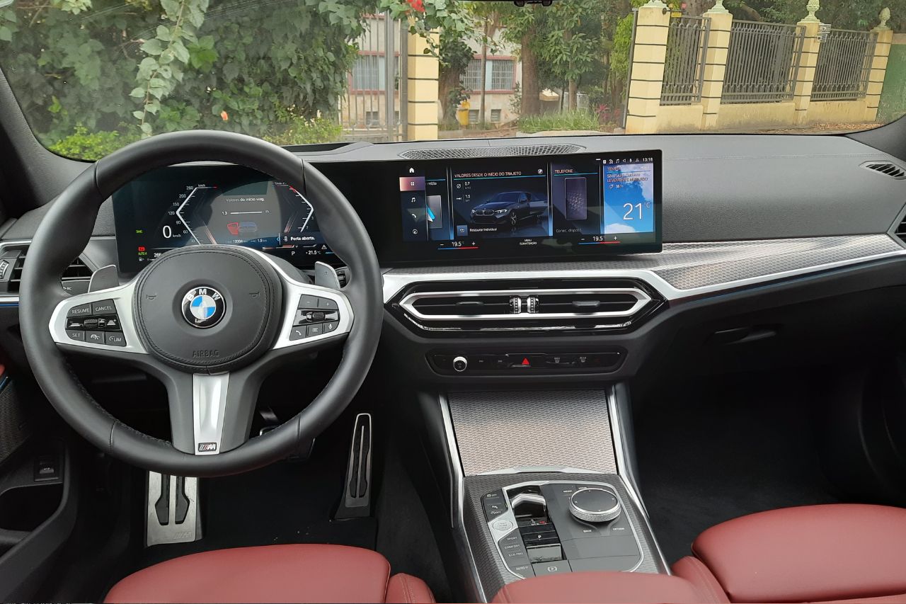 bmw 320i interior